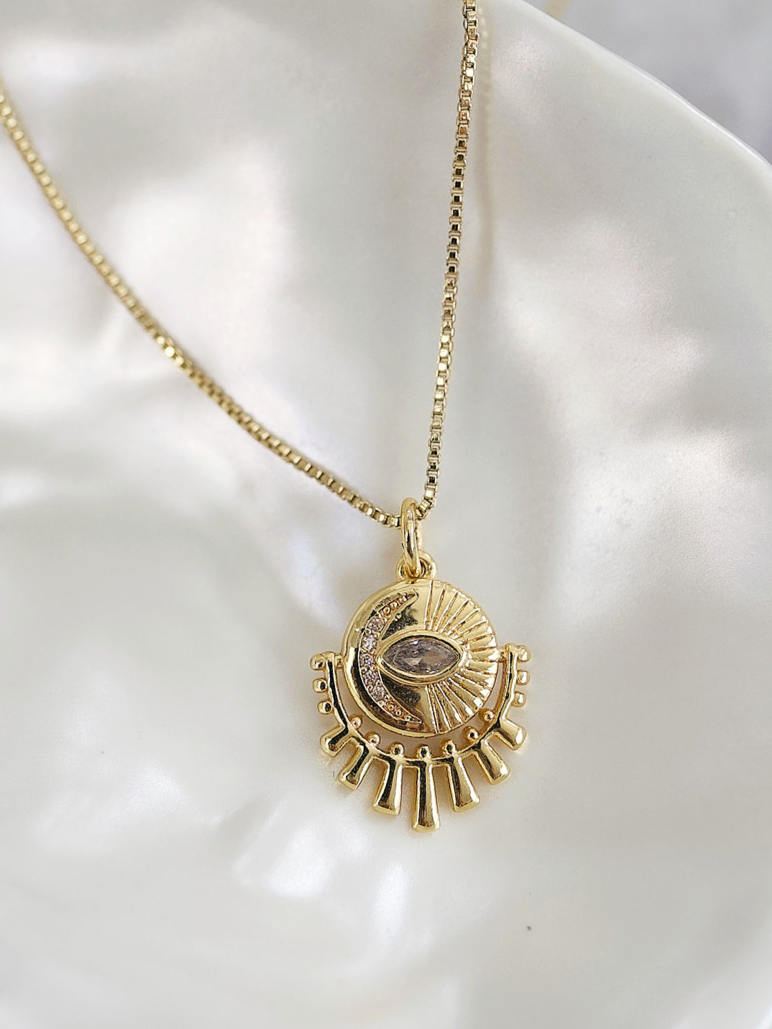 Radiant Necklace– Luna Gem